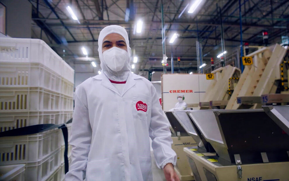 Nestlé España necesita un Operario/a de producción para jornada completa
